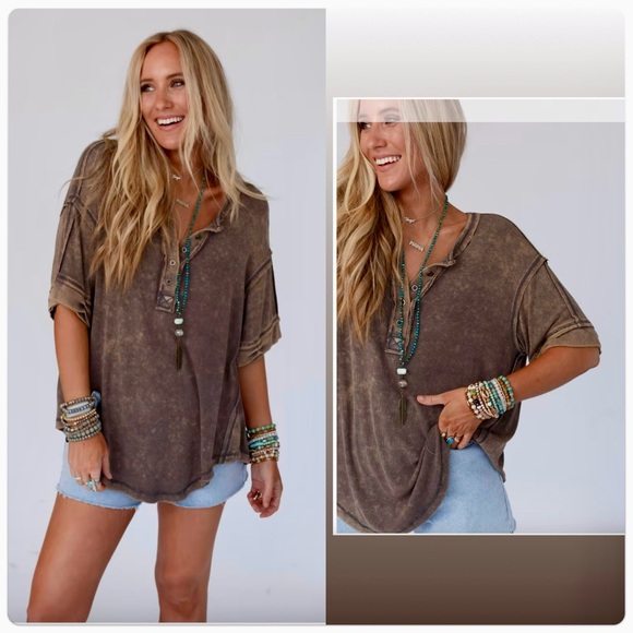 Three Bird Nest | Tops | Three Bird Nest Time Flies Round Hem Top ...